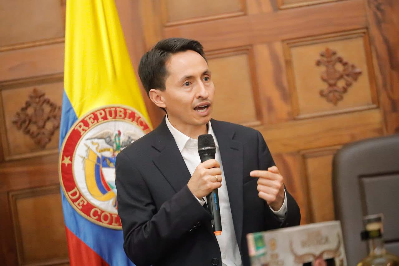 William Orlando Vargas se posesionó como gerente de la Nueva Licorera ...